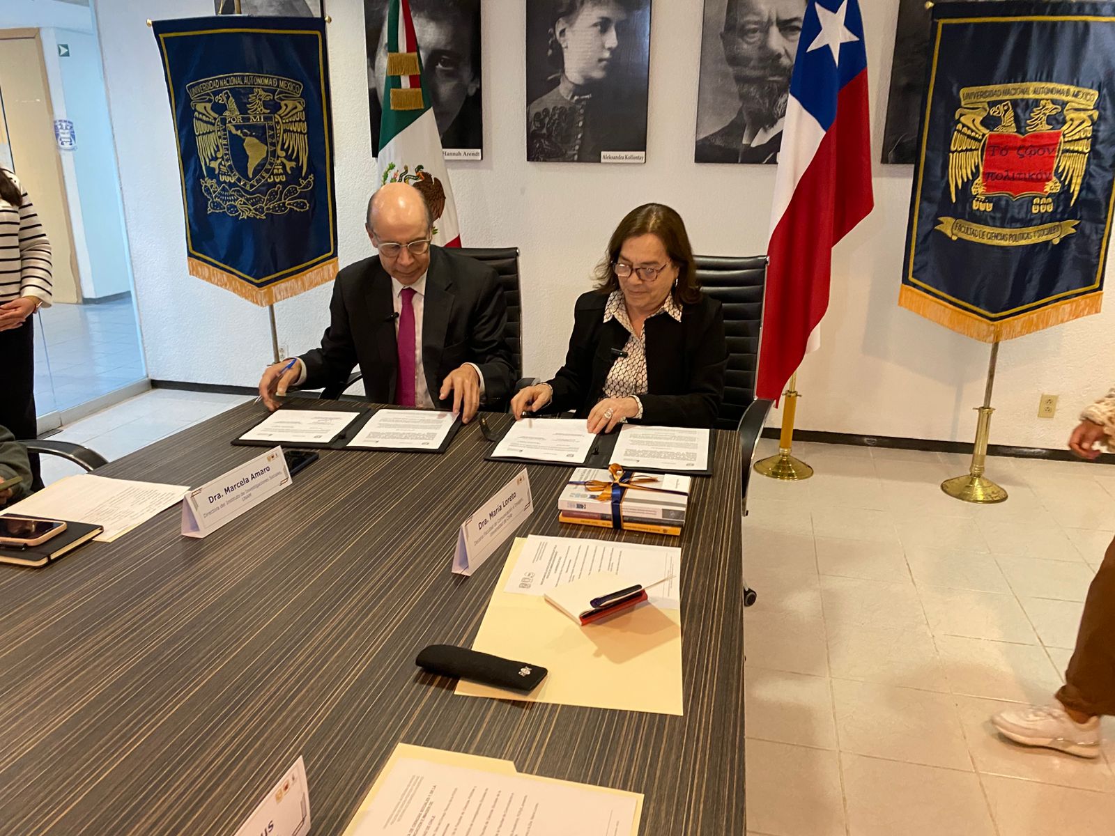 FCEI firma convenio de colaboración con UNAM - Facultad de Comunicación ...