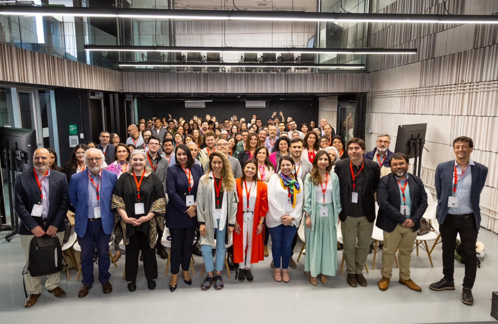 Con destacada presencia de académicos FCEI se realiza Congreso INCOM ...