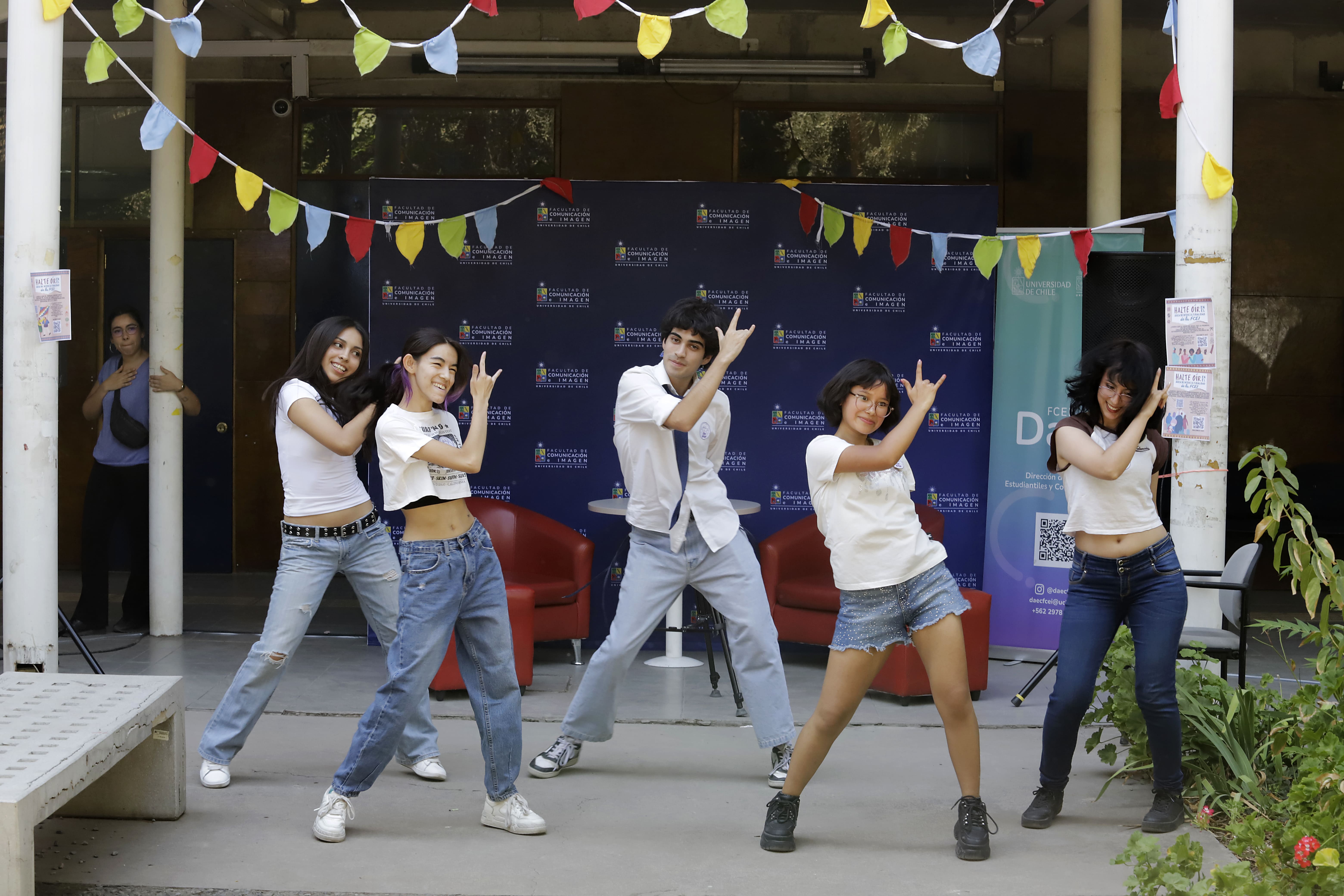 FCEI realiza una nueva feria de organizaciones estudiantiles e ...