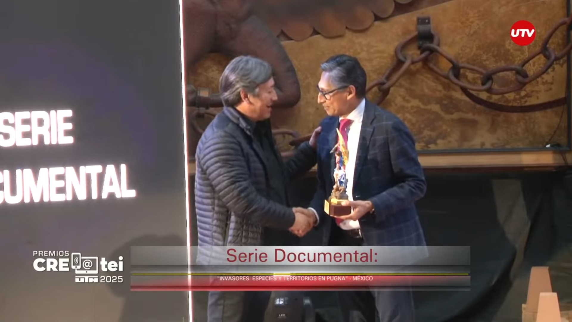 Premian serie de académico de FCEI en Ecuador - Facultad de ...